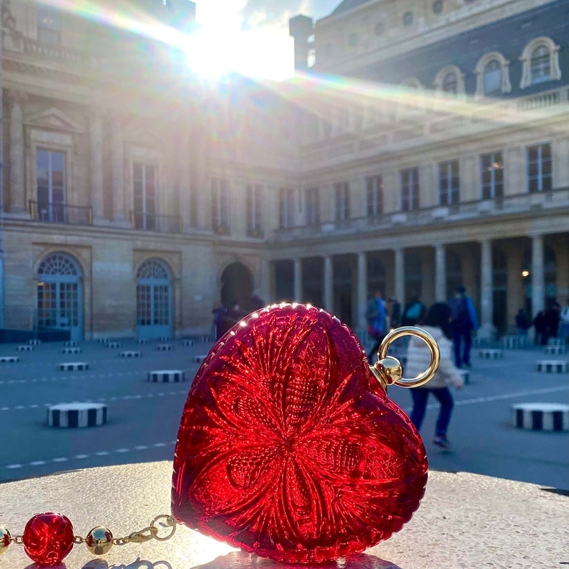 BESTSELLER Amour Heart Clutch Burgundy – DOUGLASPOON